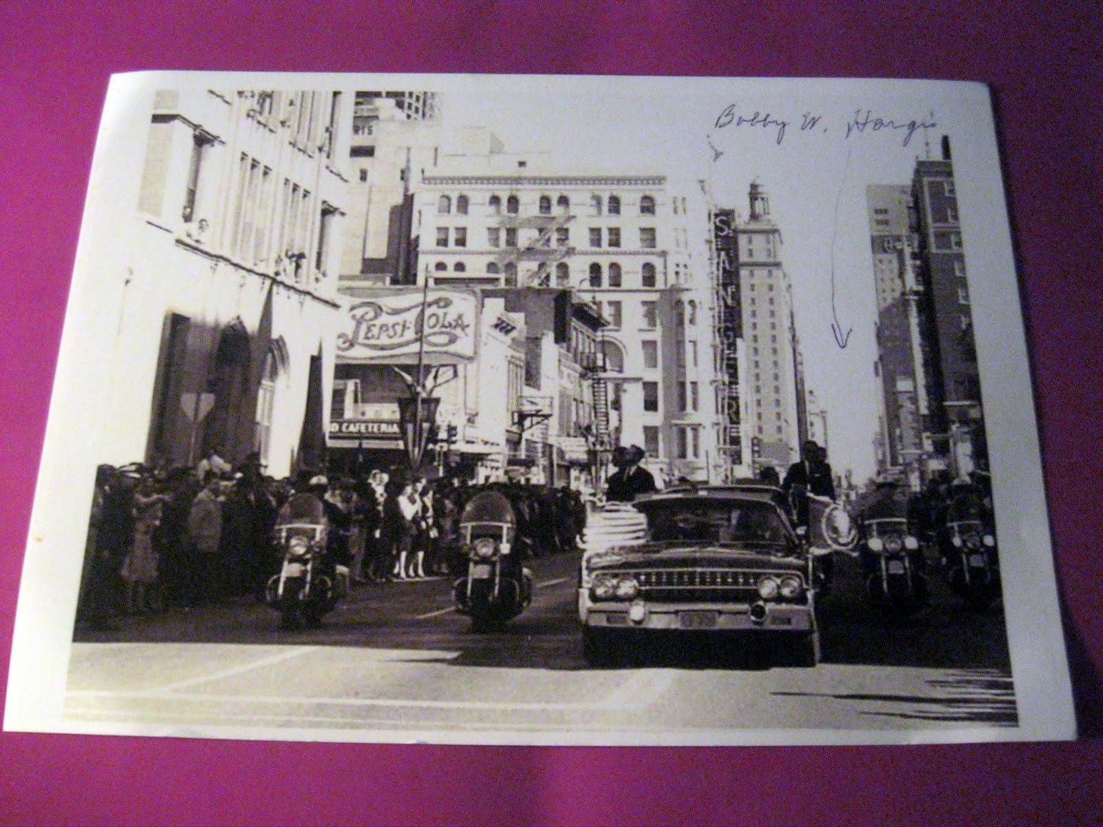 Autograph VIP: Succes 2012: Bobby Hargis, the motorcycle cop that ...