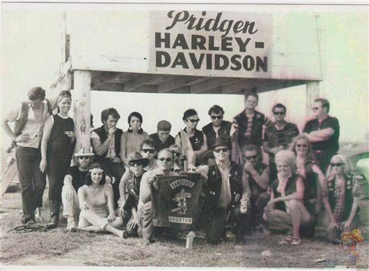 The Untold History of Motorcycle Clubs: Women and the Motorcycle Club World