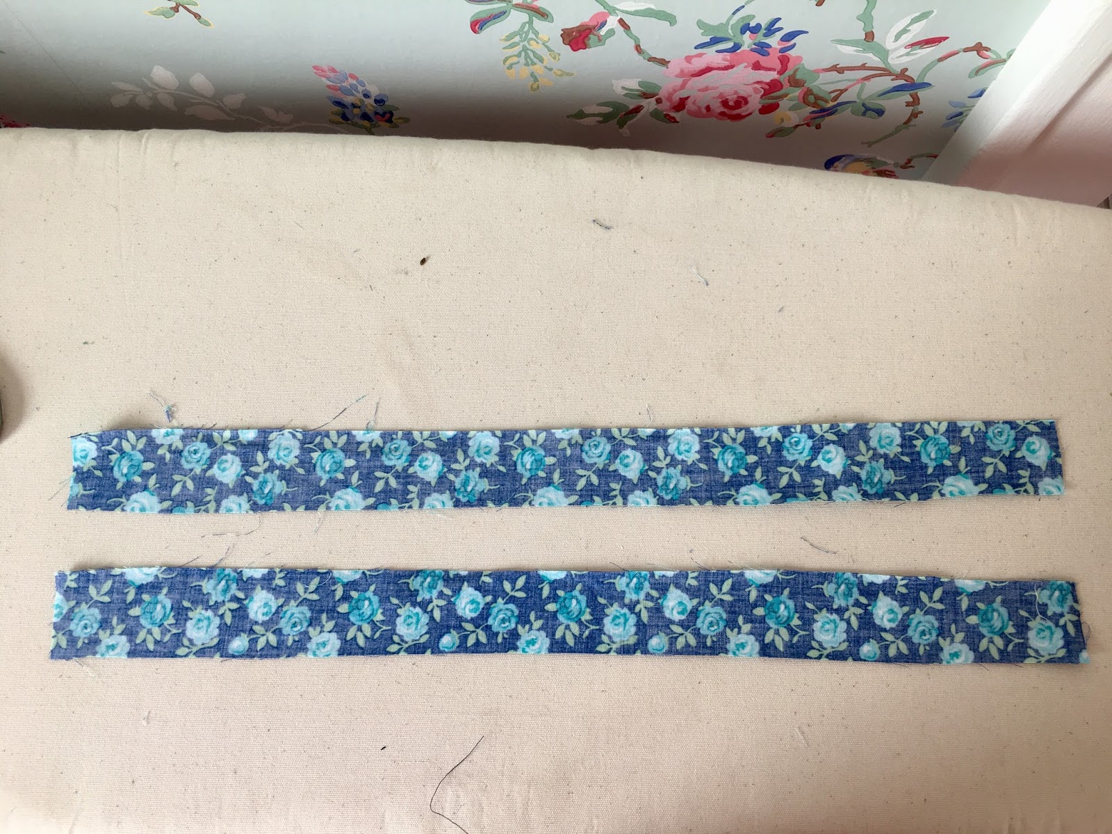 B6453 Sew-Along: Sewing the Straps | Gertie's New Blog for Better ...