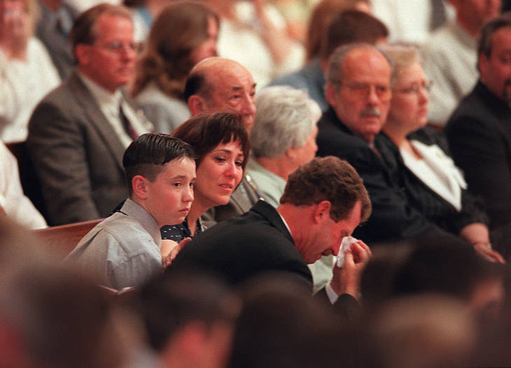 Instituto Columbine: Preguntas / Comentarios