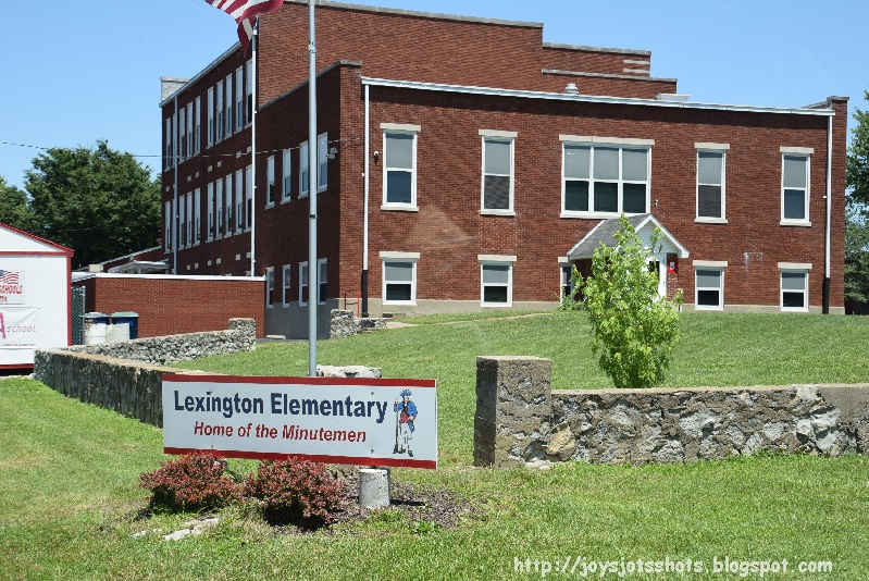 Joy's Jots, Shots & Whatnots: Fun or Funny Fri Foto ~ Lexington, Indiana