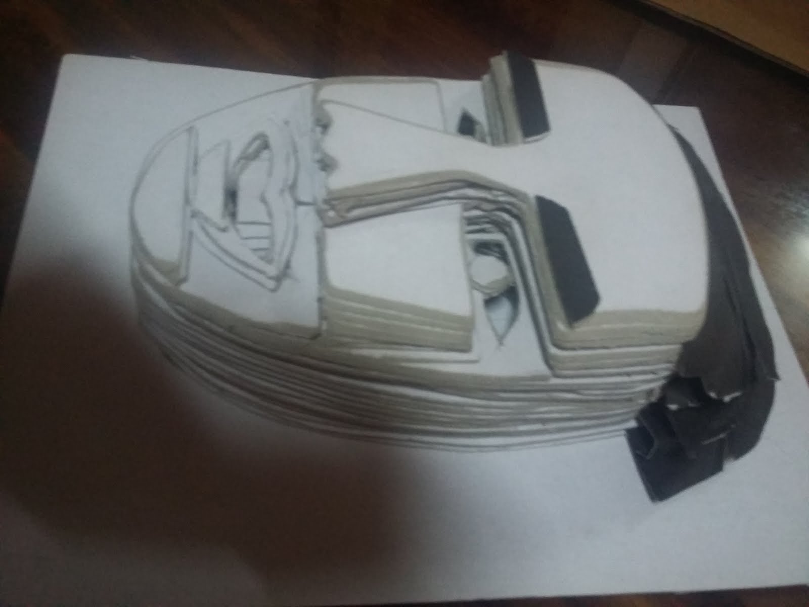 Anthony Monge: Rostro en planos seriados