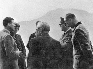 Chris Impens @ Valvas: Henriette von Schirach clashes with Hitler (3)