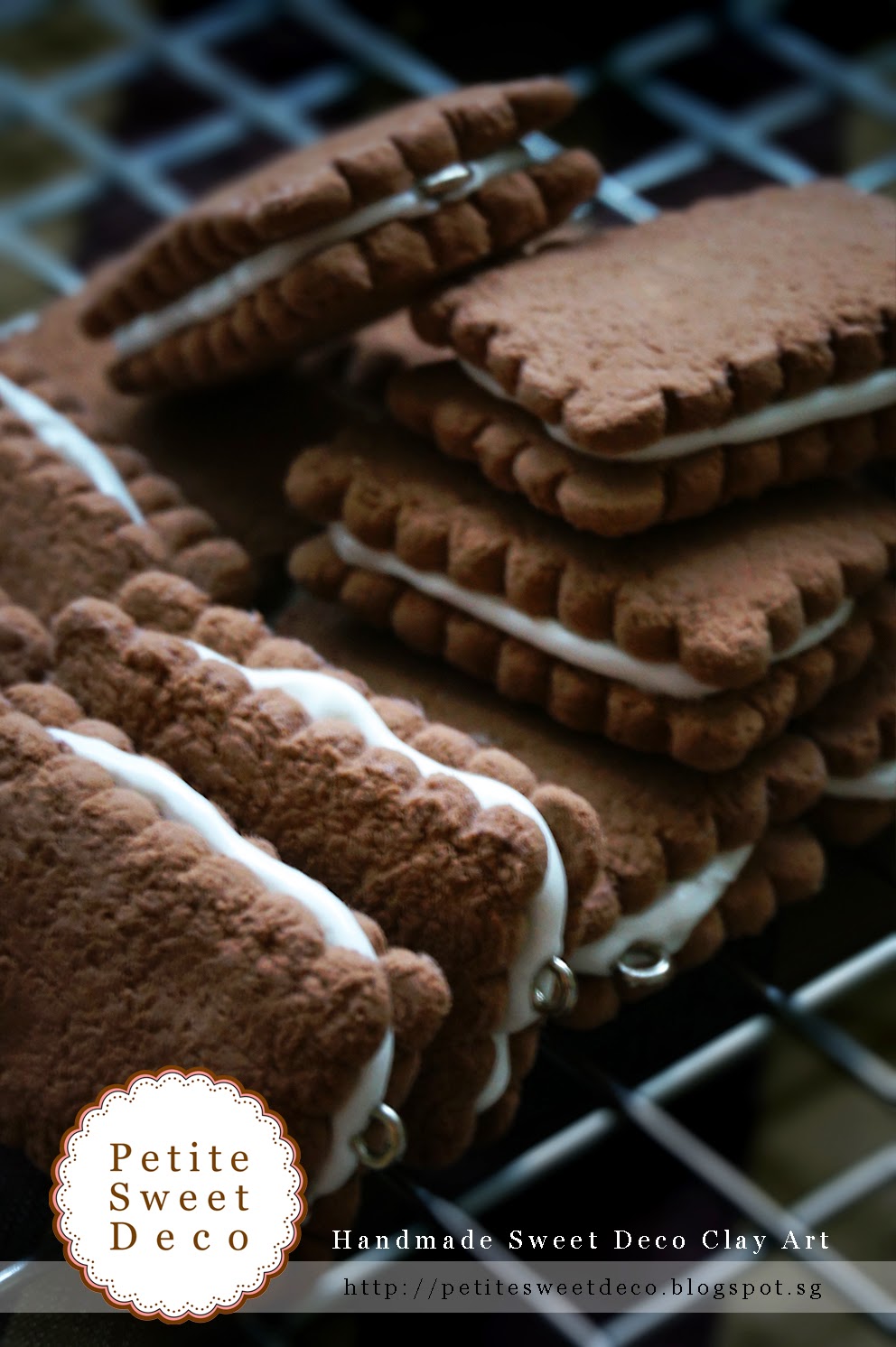 Petite Sweet Deco: Assorted Cream-filled Cookies