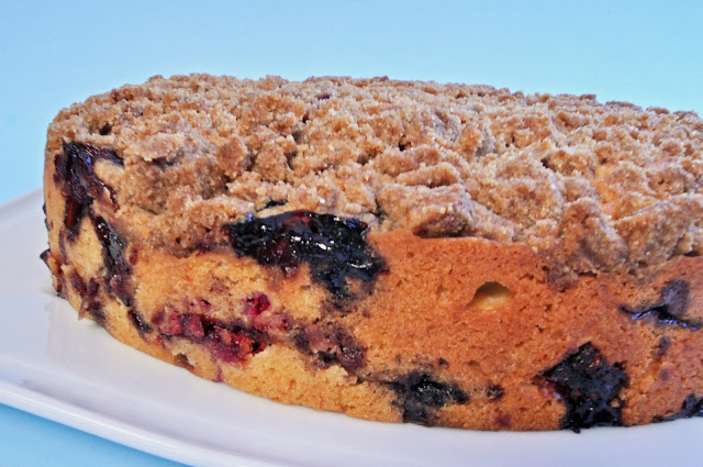 All That's Left Are The Crumbs: To Try Tuesday - Mixed Berry Buckle