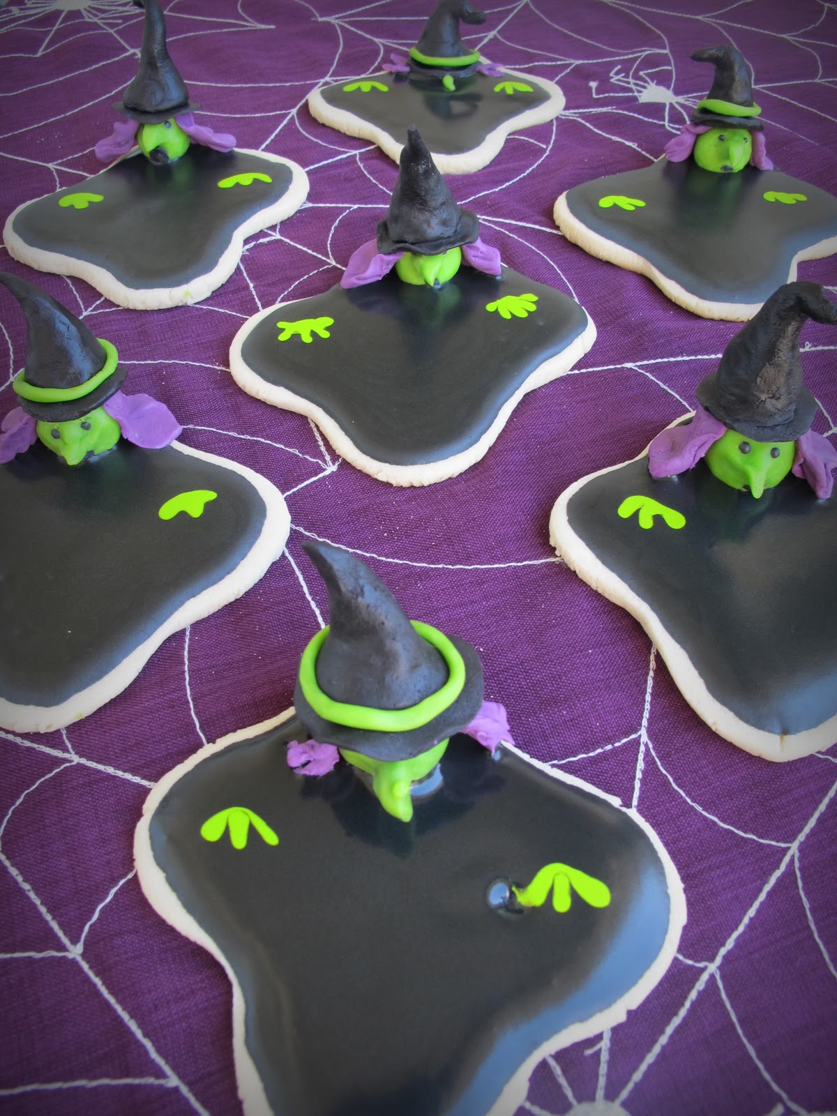 Wicked Witch of the West Cookies - Purple Chocolat Home