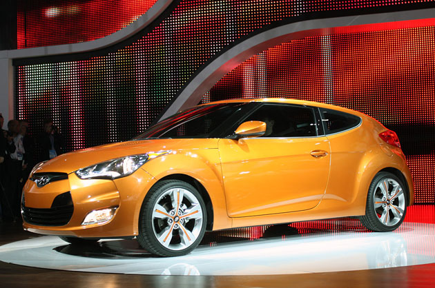 Auto cars: 2012 Hyundai Veloster Small Luxury Car Review