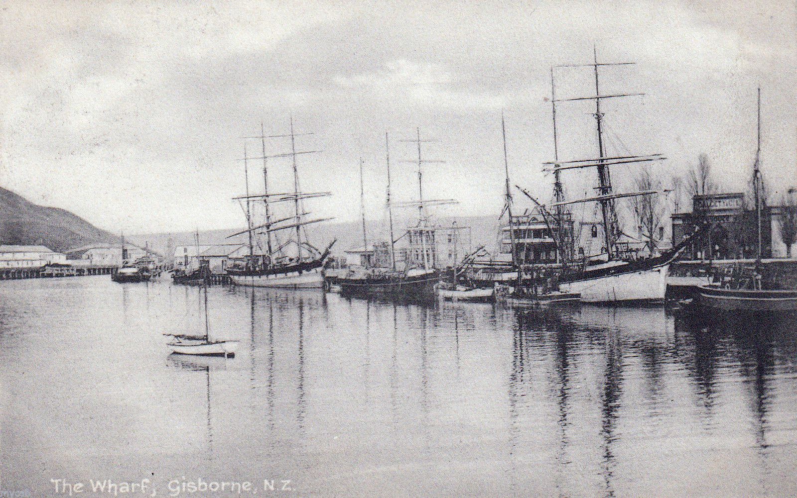 transpress nz: vessels in Gisborne port, 1900s