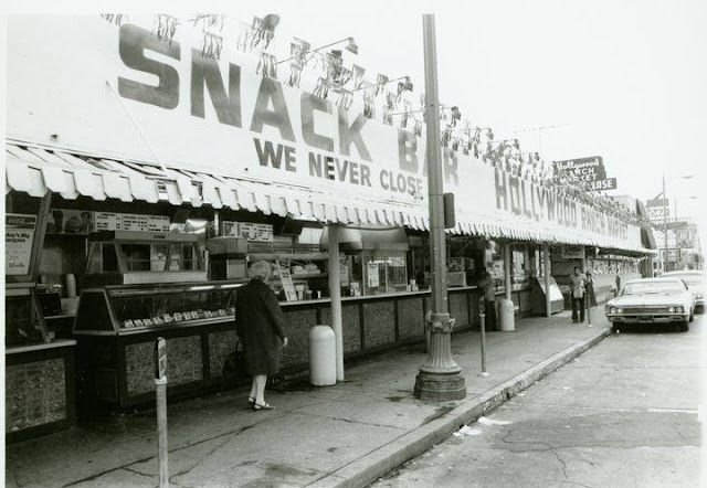 The Hollywood Ranch Market