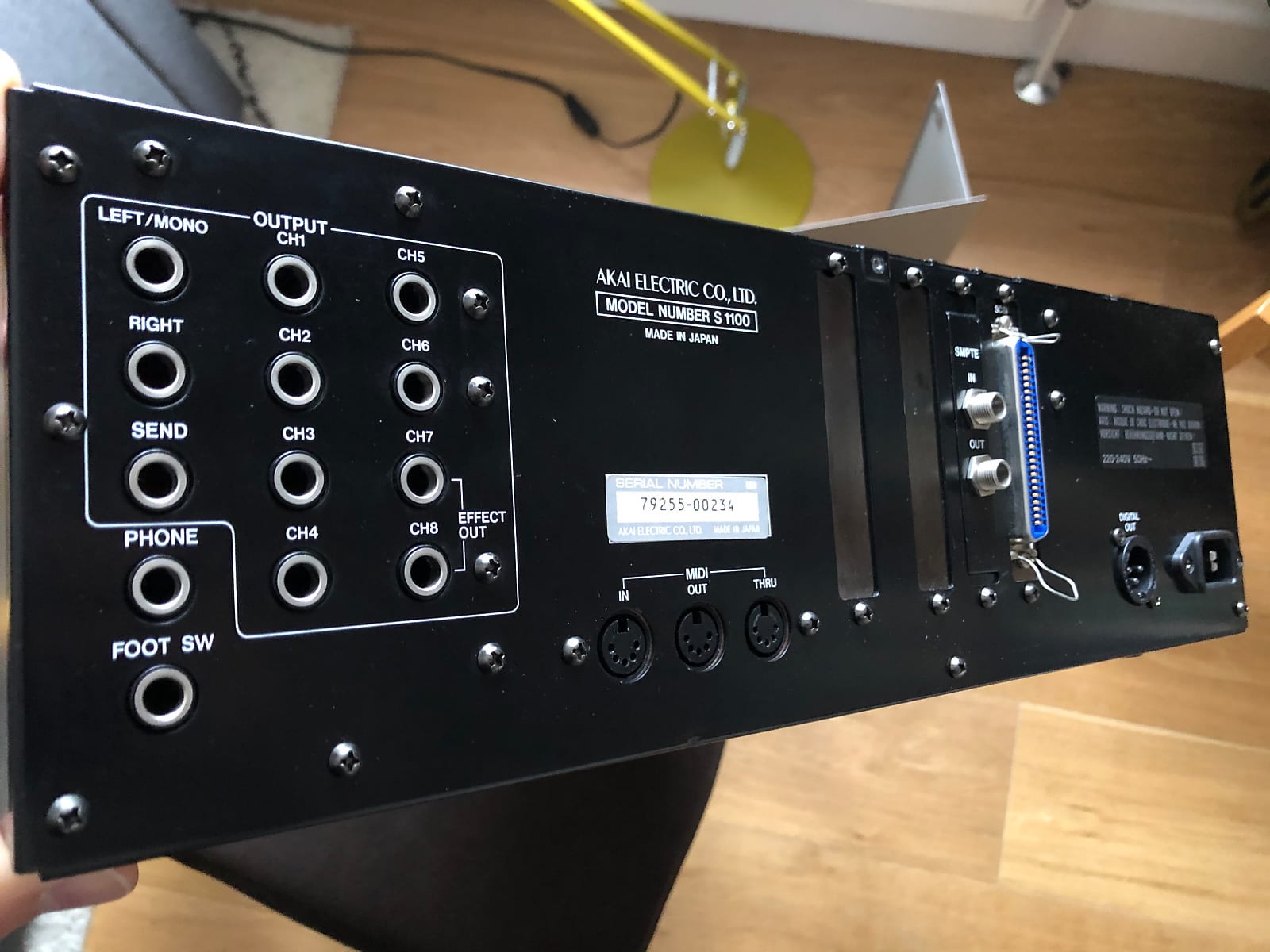 MATRIXSYNTH: Akai S1100 Rackmount Sampler SN 79255-00234