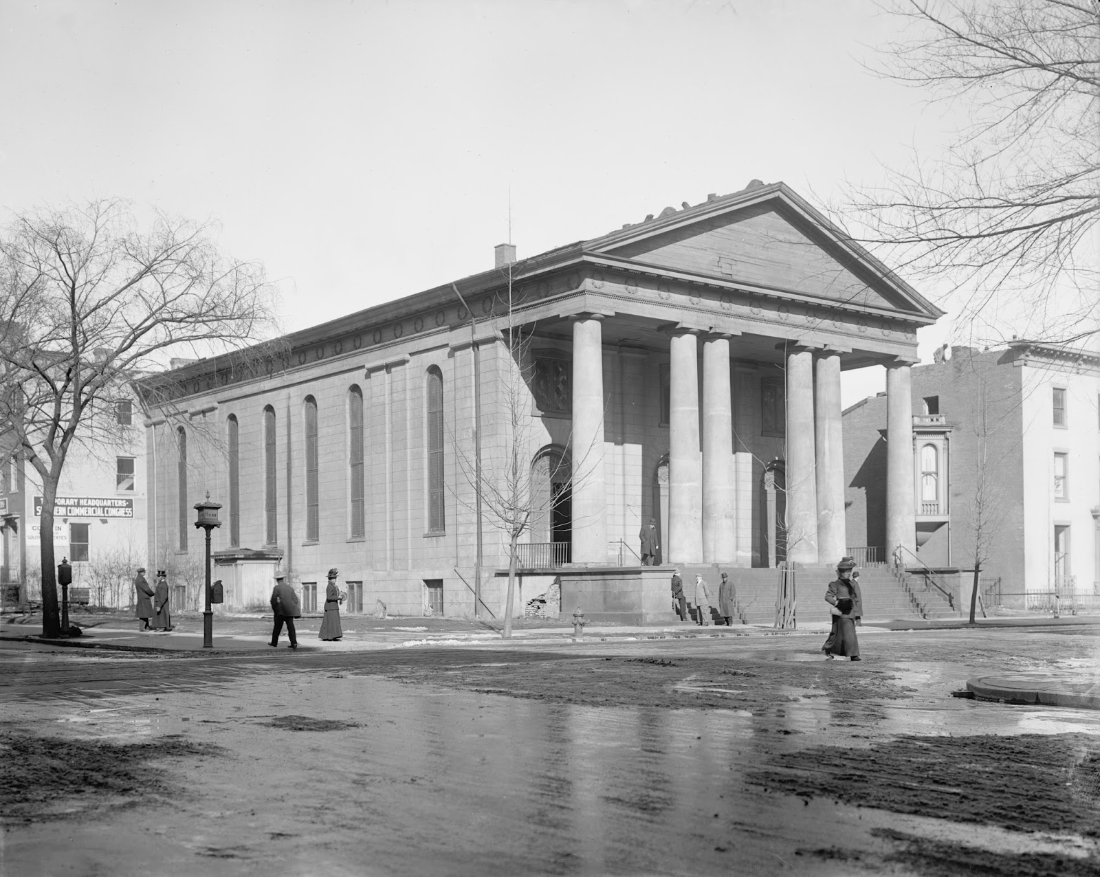St Matthew's Cathedral, Papal destination and Washington institution