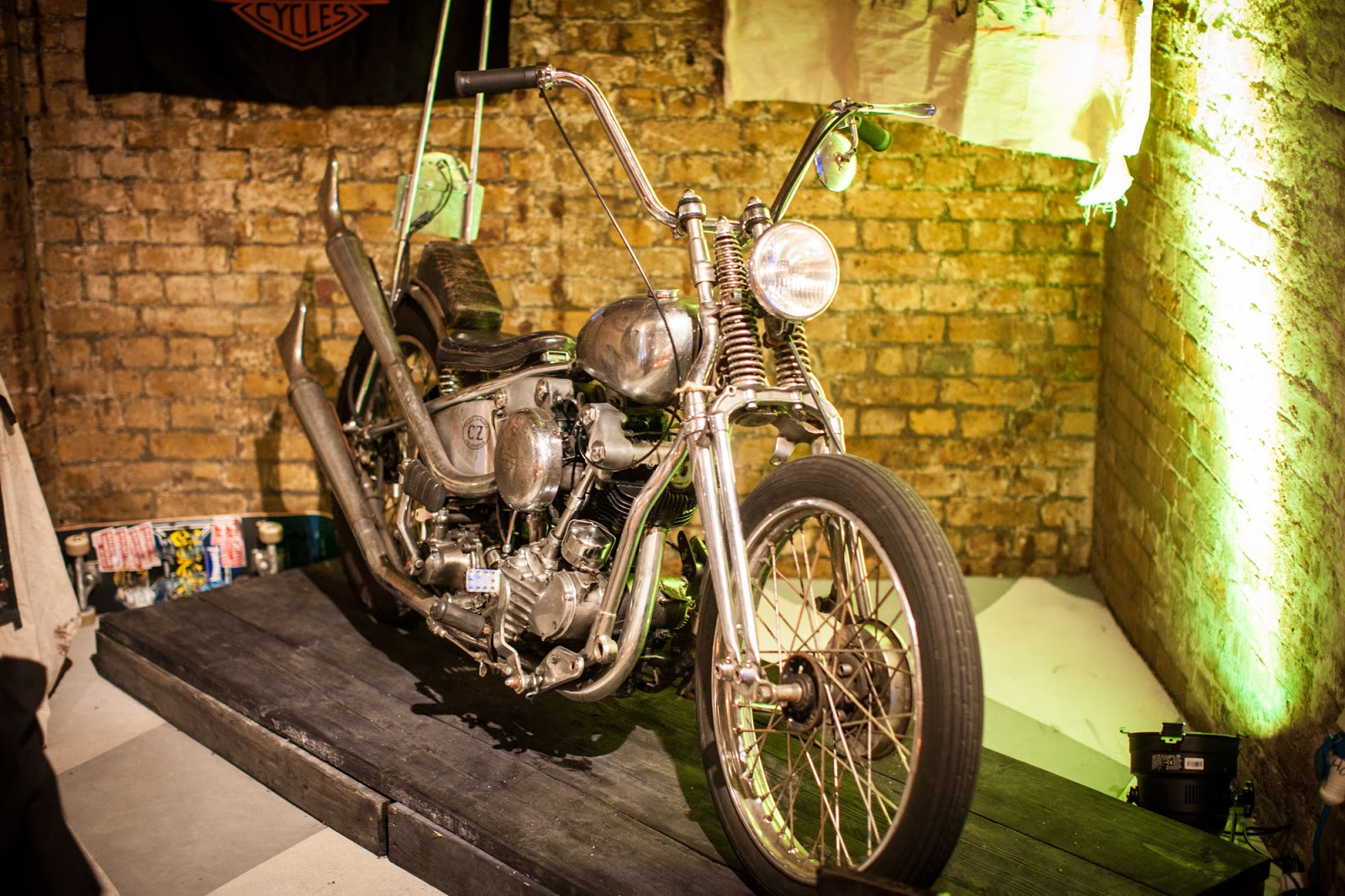 dWrenched - Kustom Kulture and Crazy Bikes: EVENT - ASSEMBLY MOTORCYCLE ...