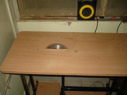 House on the Rock: Convert a circular saw to table saw - 2