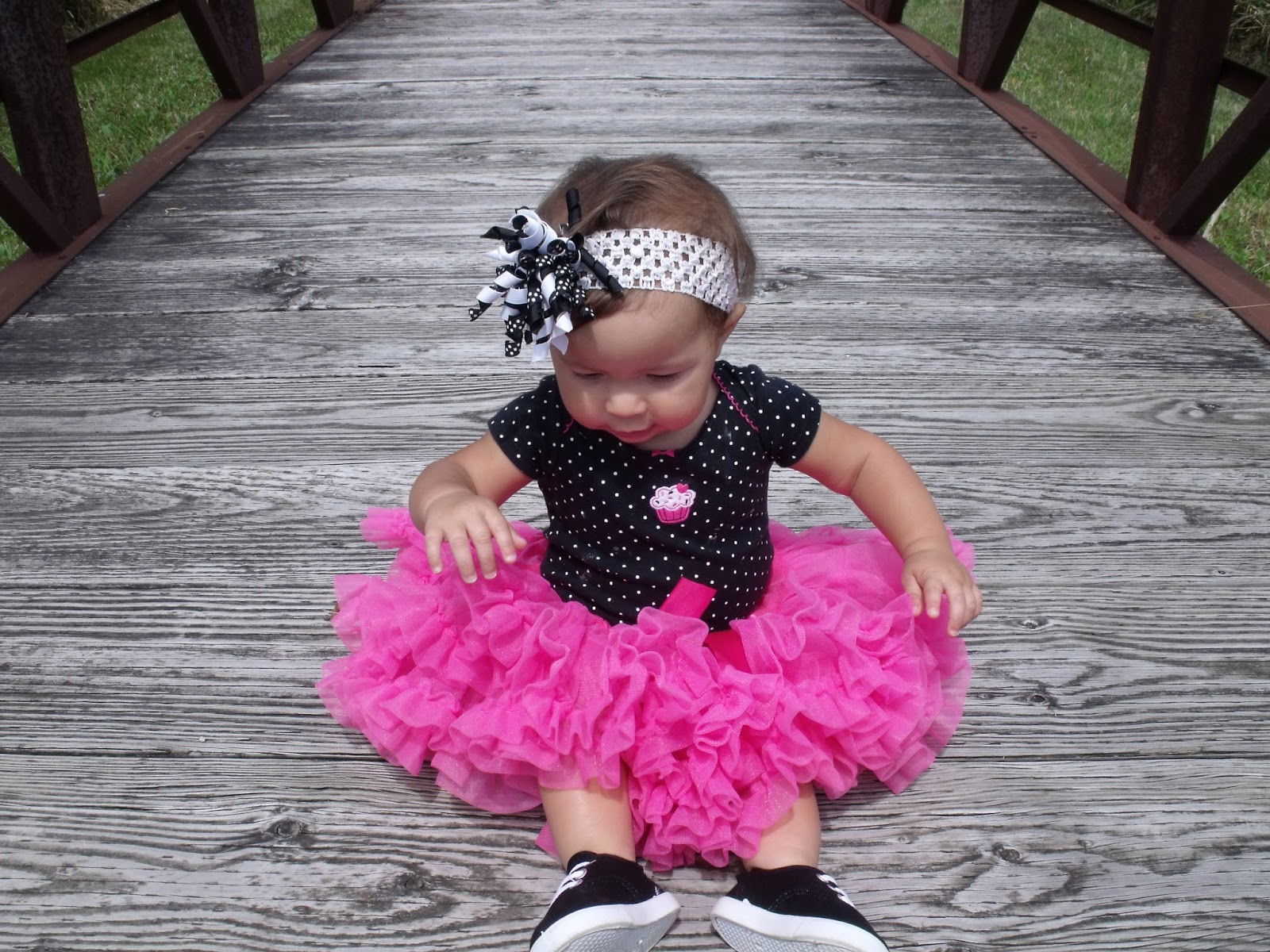 The Mom in Little Mans World: Hello Monday {Little Miss Photo Shoot}