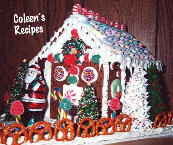 Coleen's Recipes: GINGERBREAD HOUSE