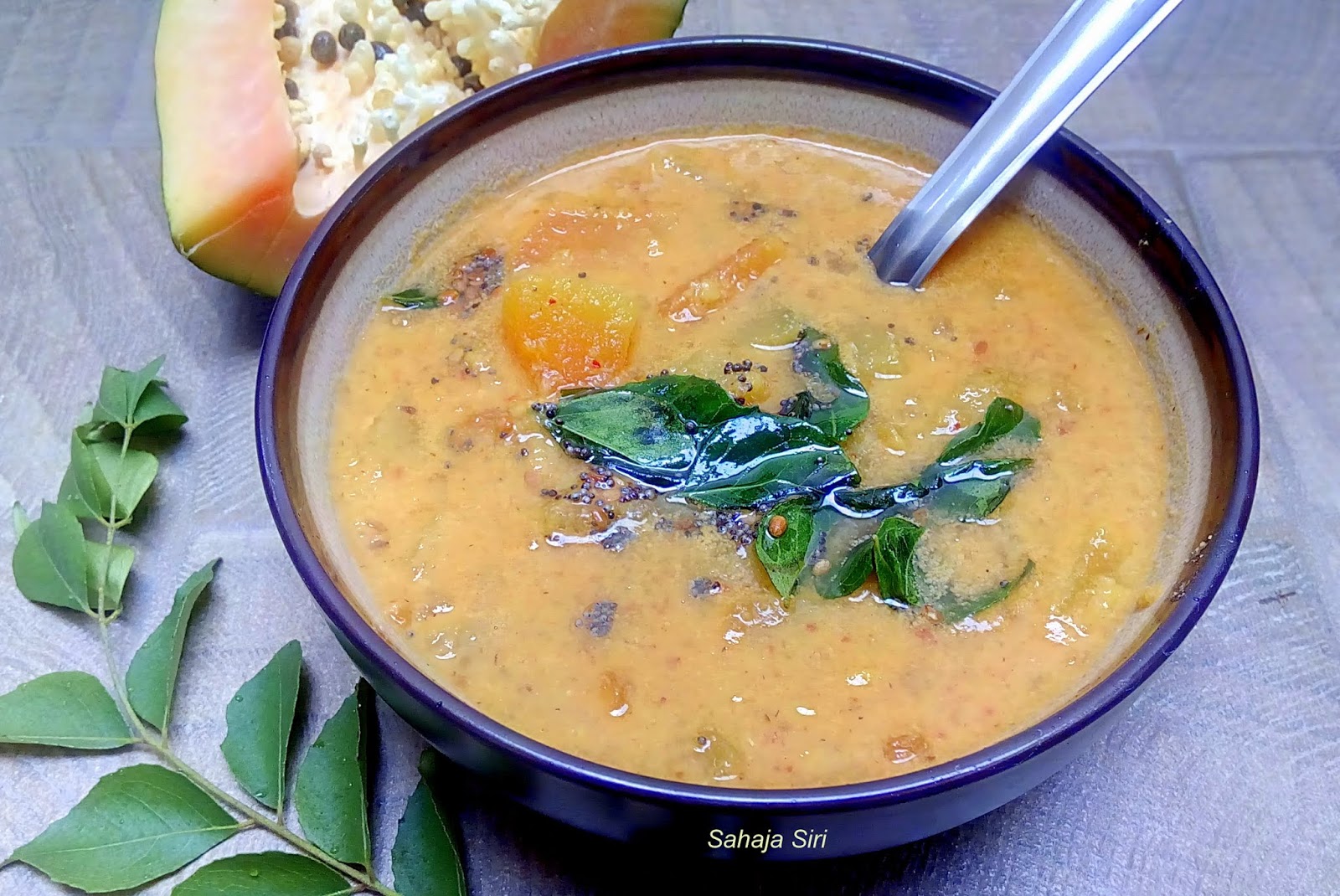 Raw papaya Kootu/ Papaya curry