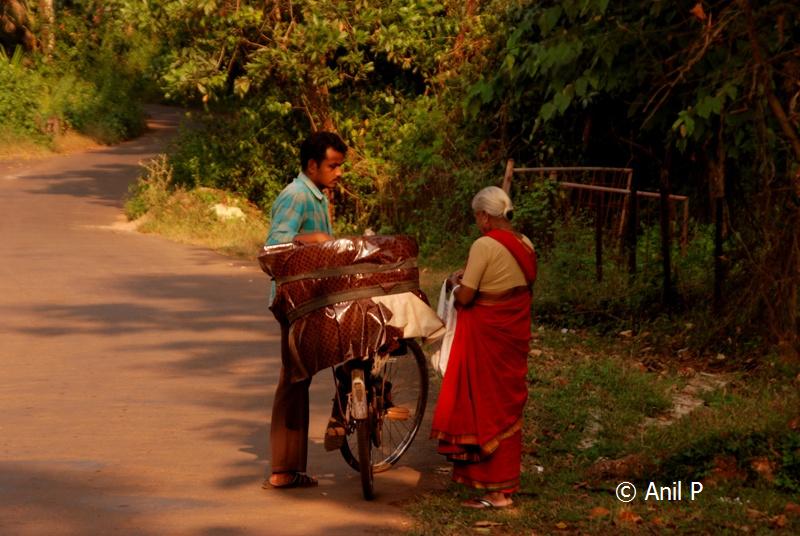 Windy Skies: A Goan Poder Paddles His Pao Around