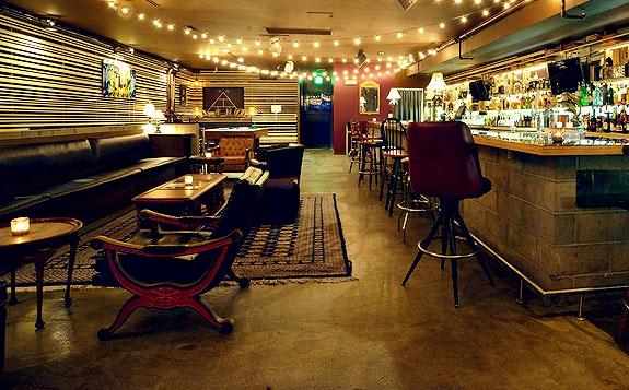 Discover Miami: Welcome to the permanent home of Radio Bar South Beach