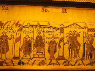 Paris au printemps: A 932 Year Old Comic Strip (The Bayeux Tapestry)