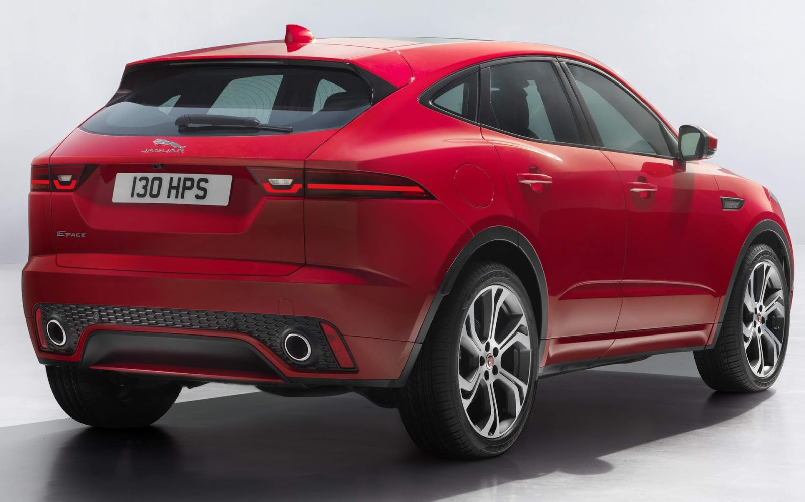 Jaguar E-Pace chega para enfrentar Audi Q3 e BMW X1