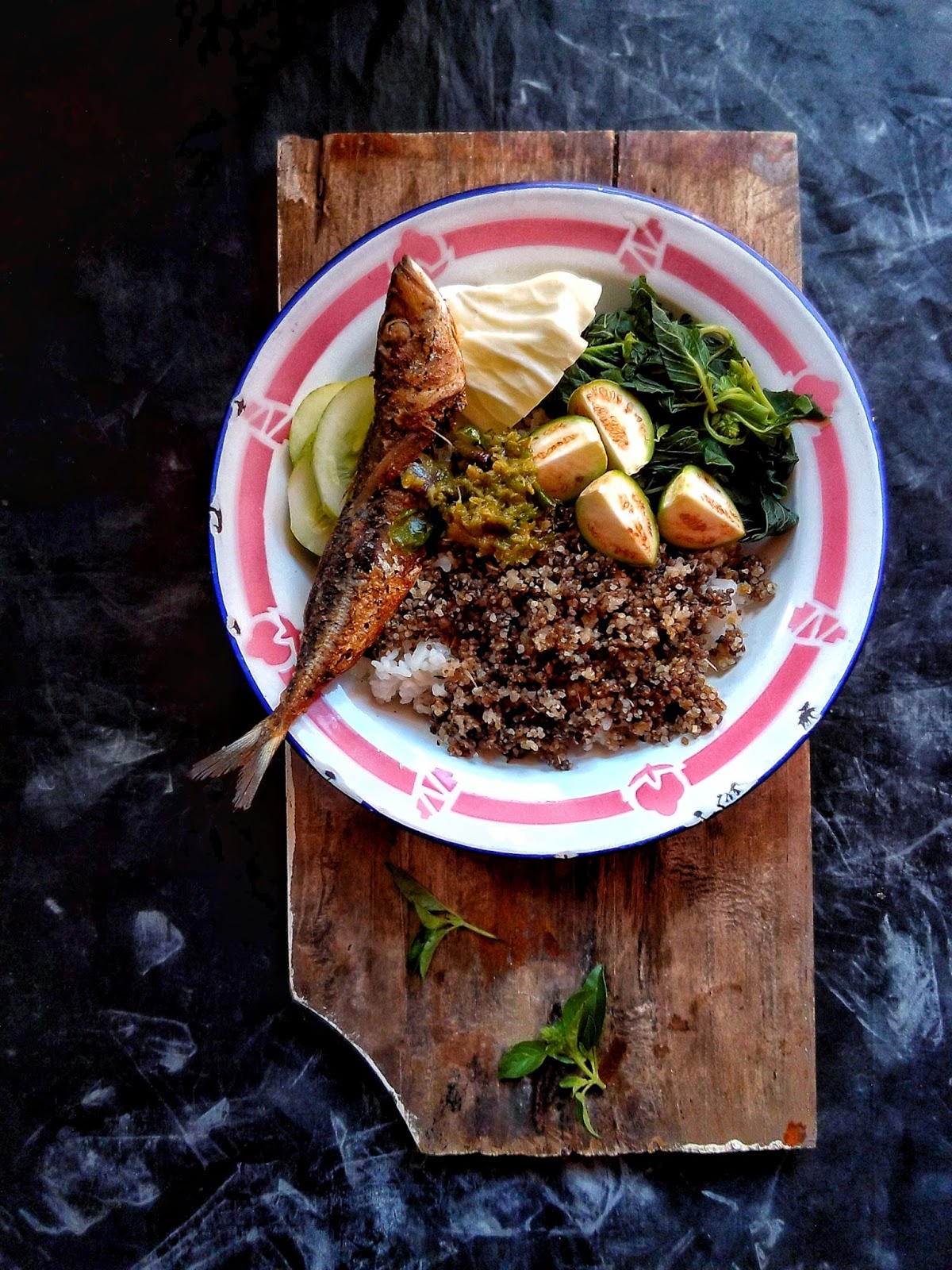 HM Zwan: Ponorogo : Nikmat Sedap Sepiring Nasi Tiwul dalam Kebersamaan