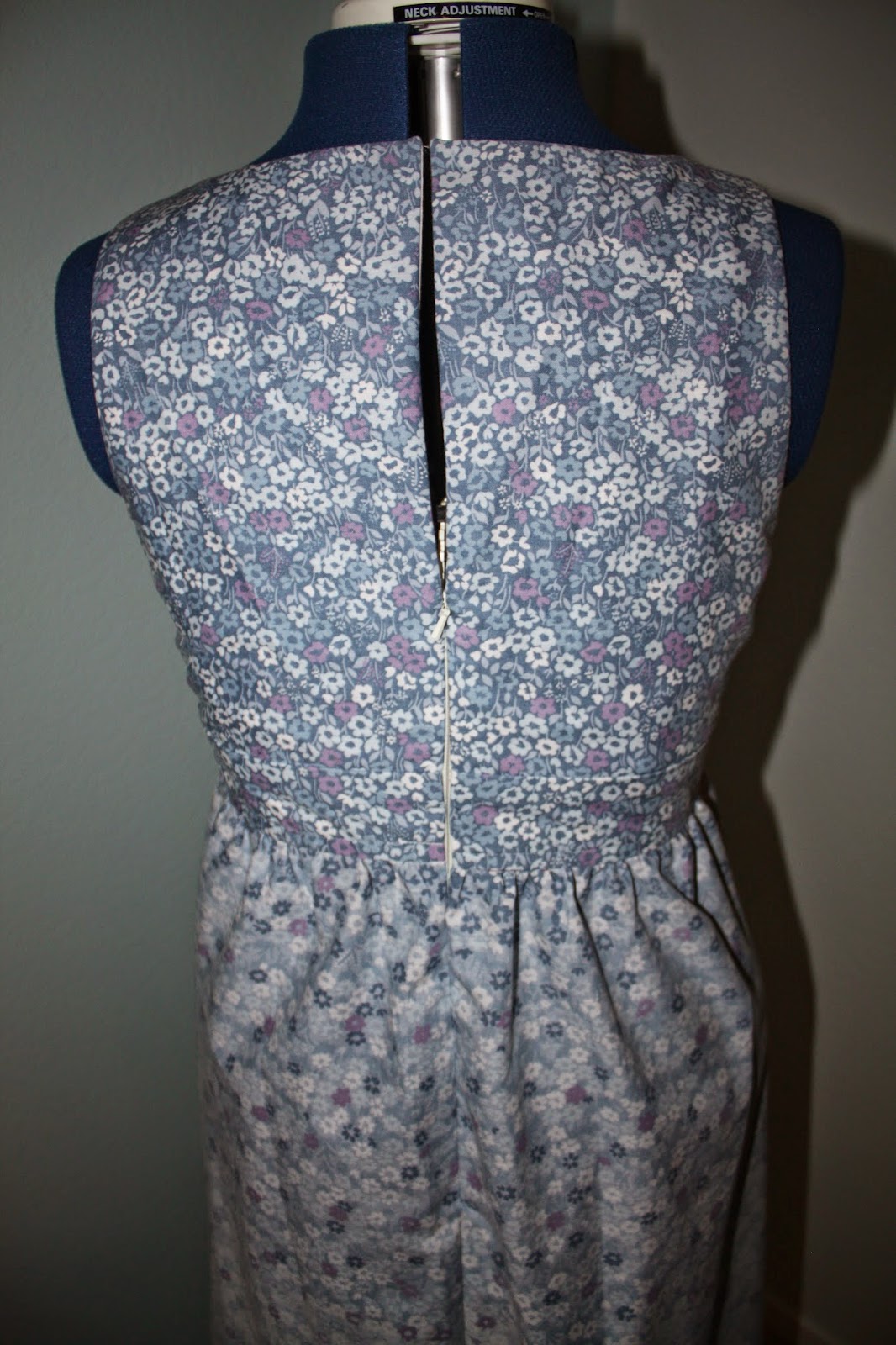 Little Sewing Corner: Simplicity 2638 Maxi Dress