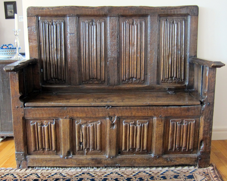 Eye For Design: Linenfold Paneling: A Classic Design Is Becoming Trendy ...