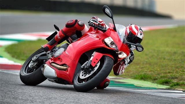 Ducati unveils 899 Panigale to replace 848 Evo in 2014. |Life On 2-Wheels