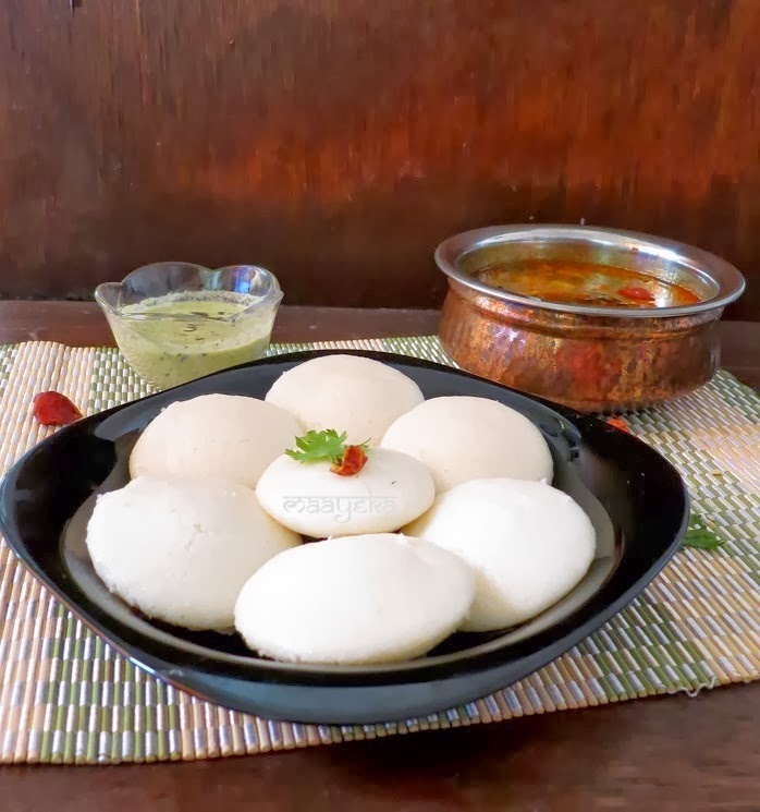 Indian Reciepes And Rice Items: Idli Recipe / How to make soft Idli Recipe