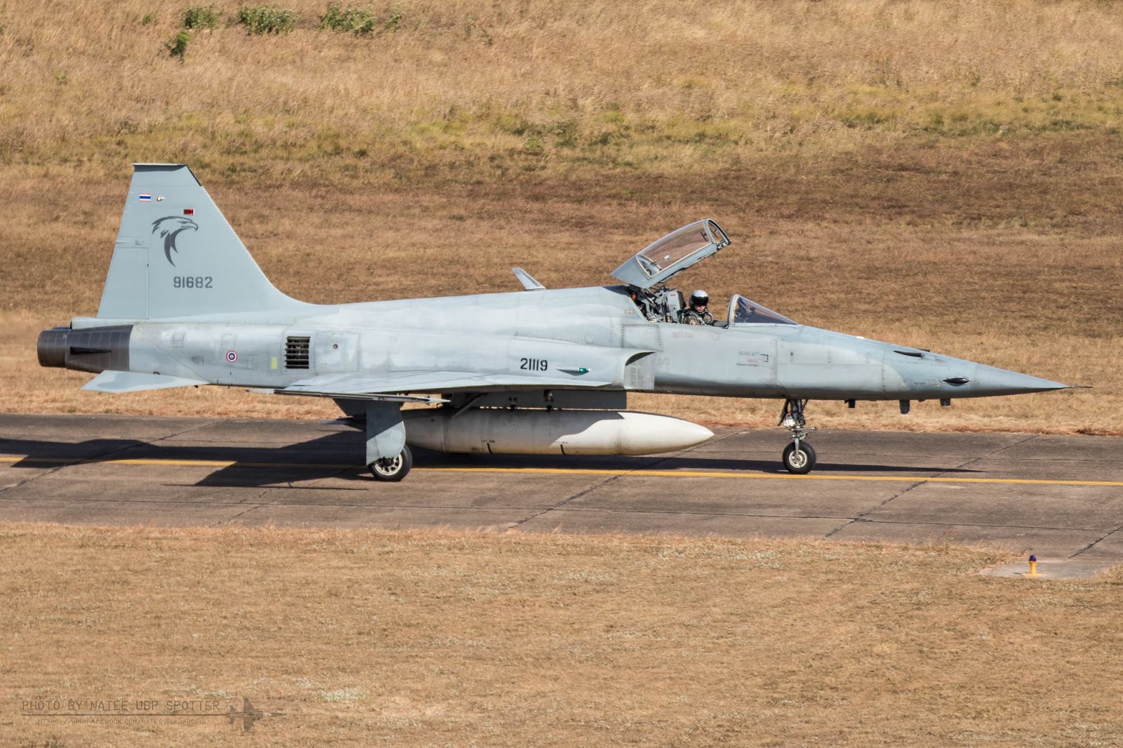 THAIDEFENSE-NEWS: ภาพถ่ายสวยๆ ของ F-5T Tigris