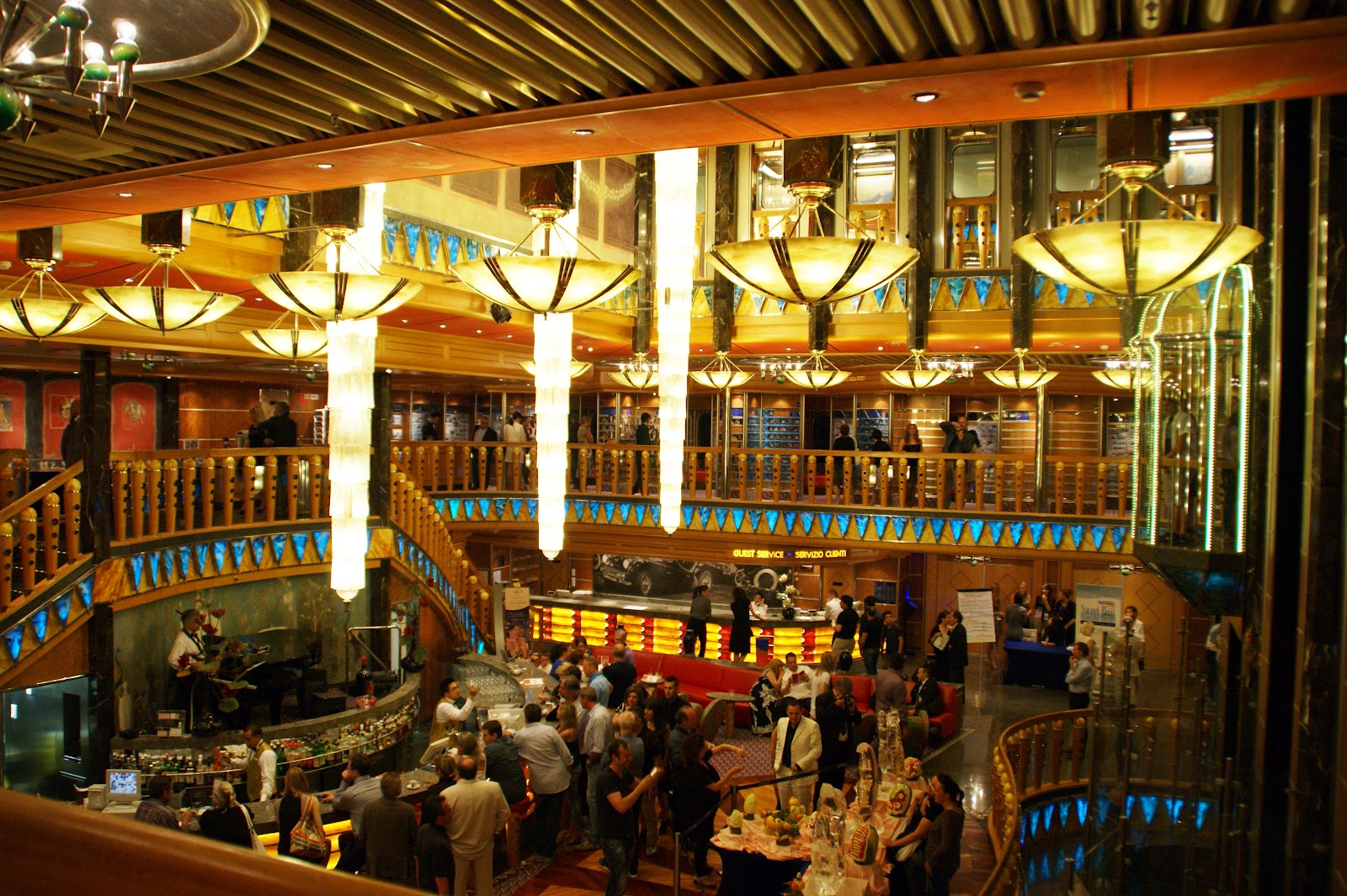 Effetto Costa Crociere - Racconto di viaggio - Turisti A Ogni Costo