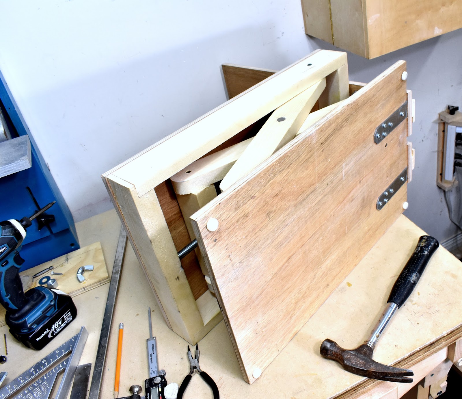 Jax Design: Dog Elevator