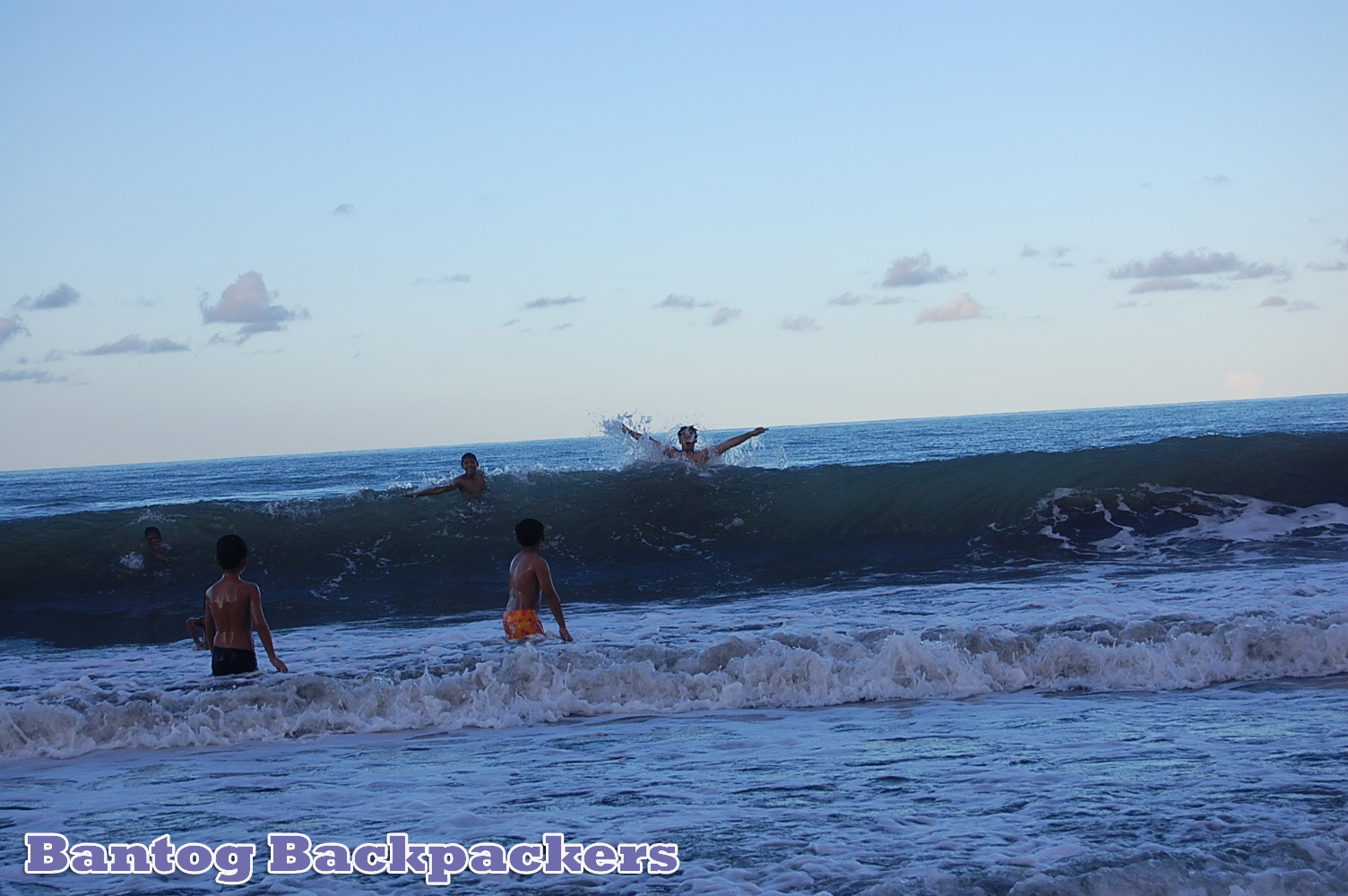 Dingalan, Aurora : Umiray Beach | Bantog Backpackers