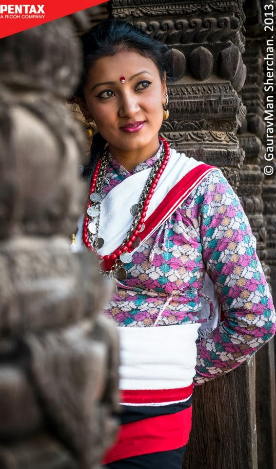 Newa Mirror: Newari beauty in tradational costumes