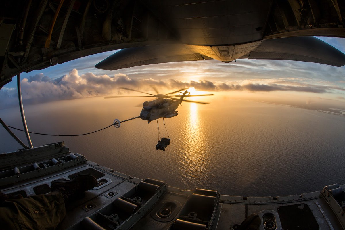 Asian Defence News: CH-53E Super Stallion helicopter aerial refueling