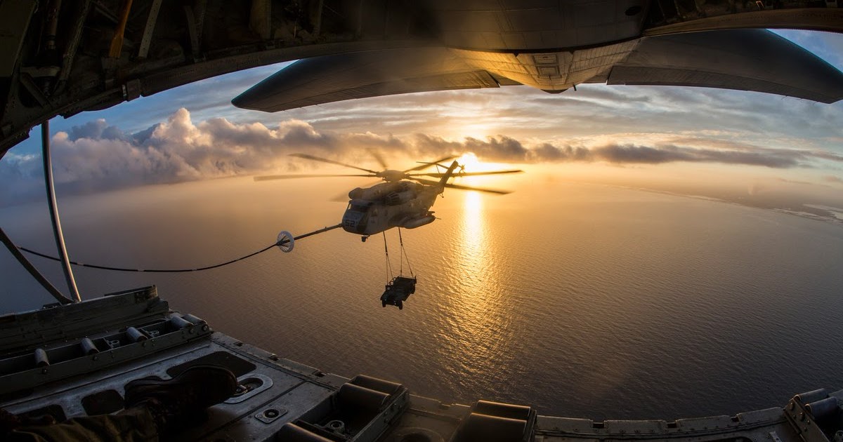 Asian Defence News: CH-53E Super Stallion helicopter aerial refueling