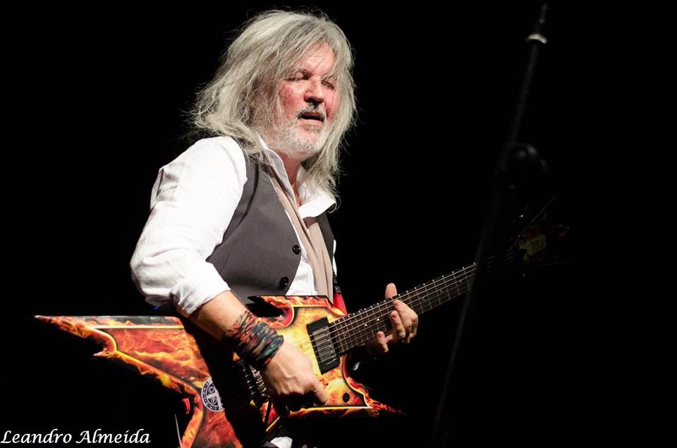 Metal Samsara: ROBERTINHO DO RECIFE: especial no canal Music Box Brazil ...