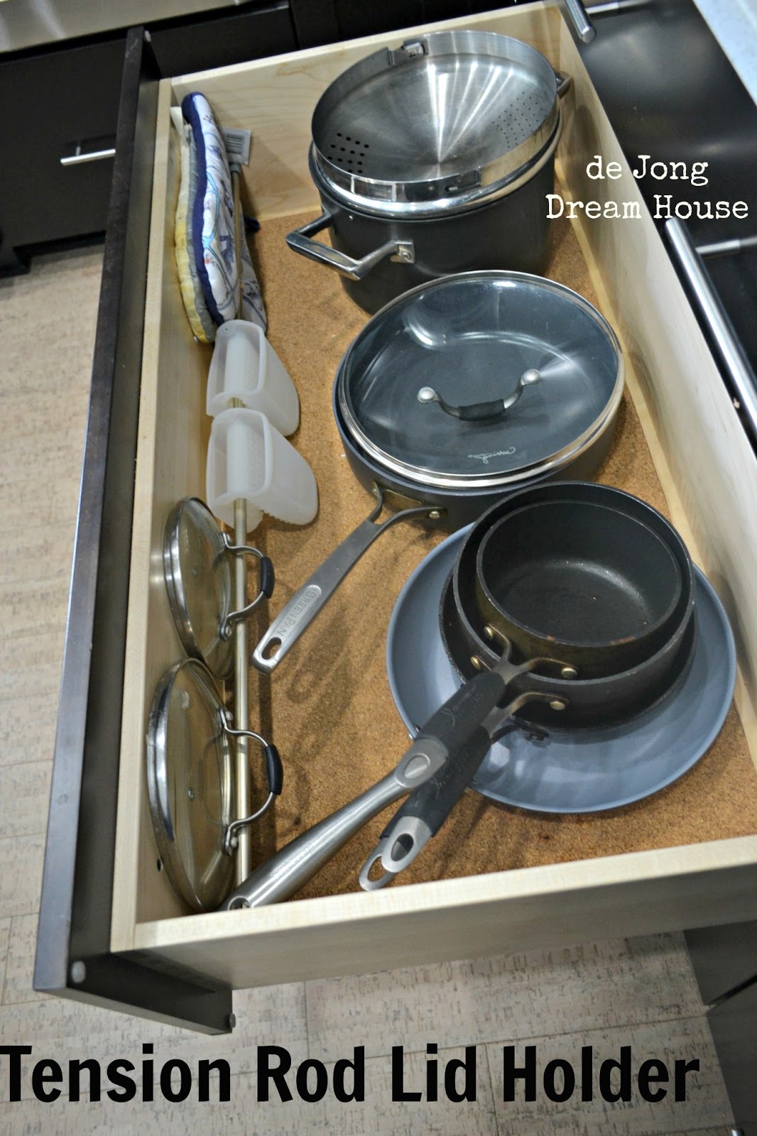 de Jong Dream House: Uses for Tension Rods