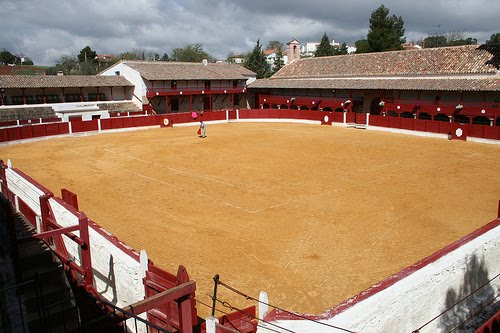 AFICIÓN POR LOS TOROS: PLAZAS DE TOROS CUADRADAS