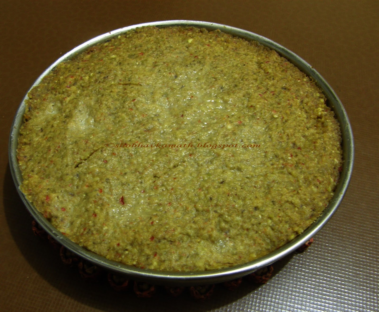 Ladle, Brush & Spade: Spicy Green Gram Idli (Sanna Khotto)