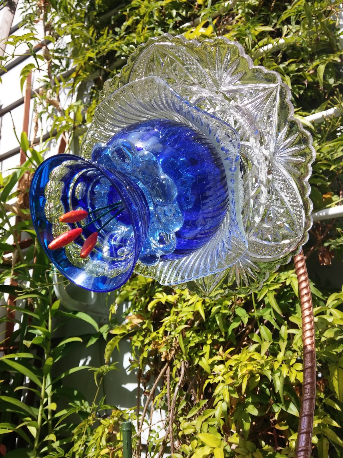 Blooming Glass From The Past: About The Product