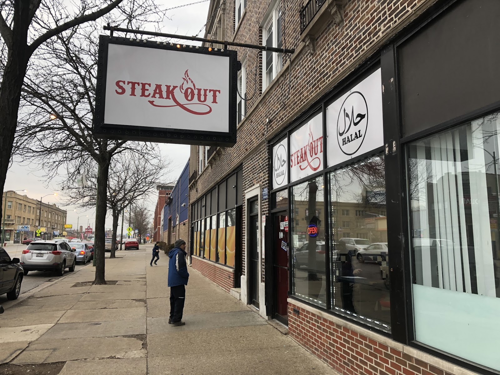 Smokin' Chokin' and Chowing with the King: Steak Out