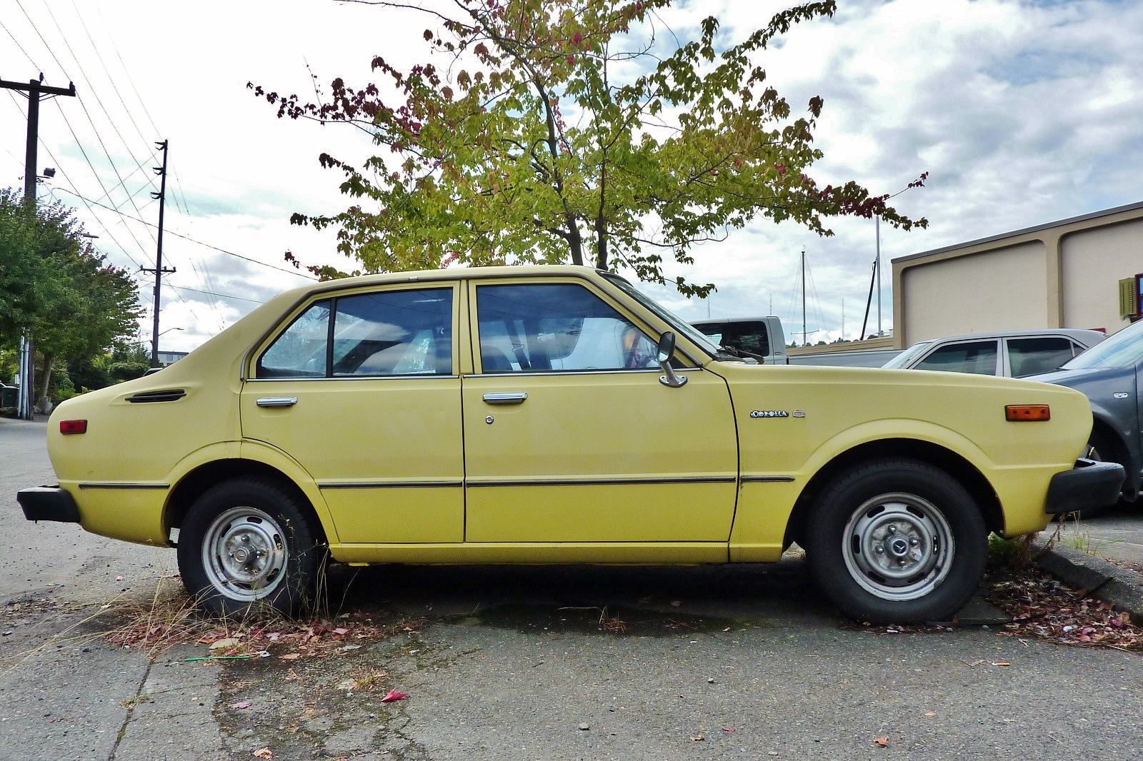 Seattle's Parked Cars: 1977 Toyota Corolla Sedan