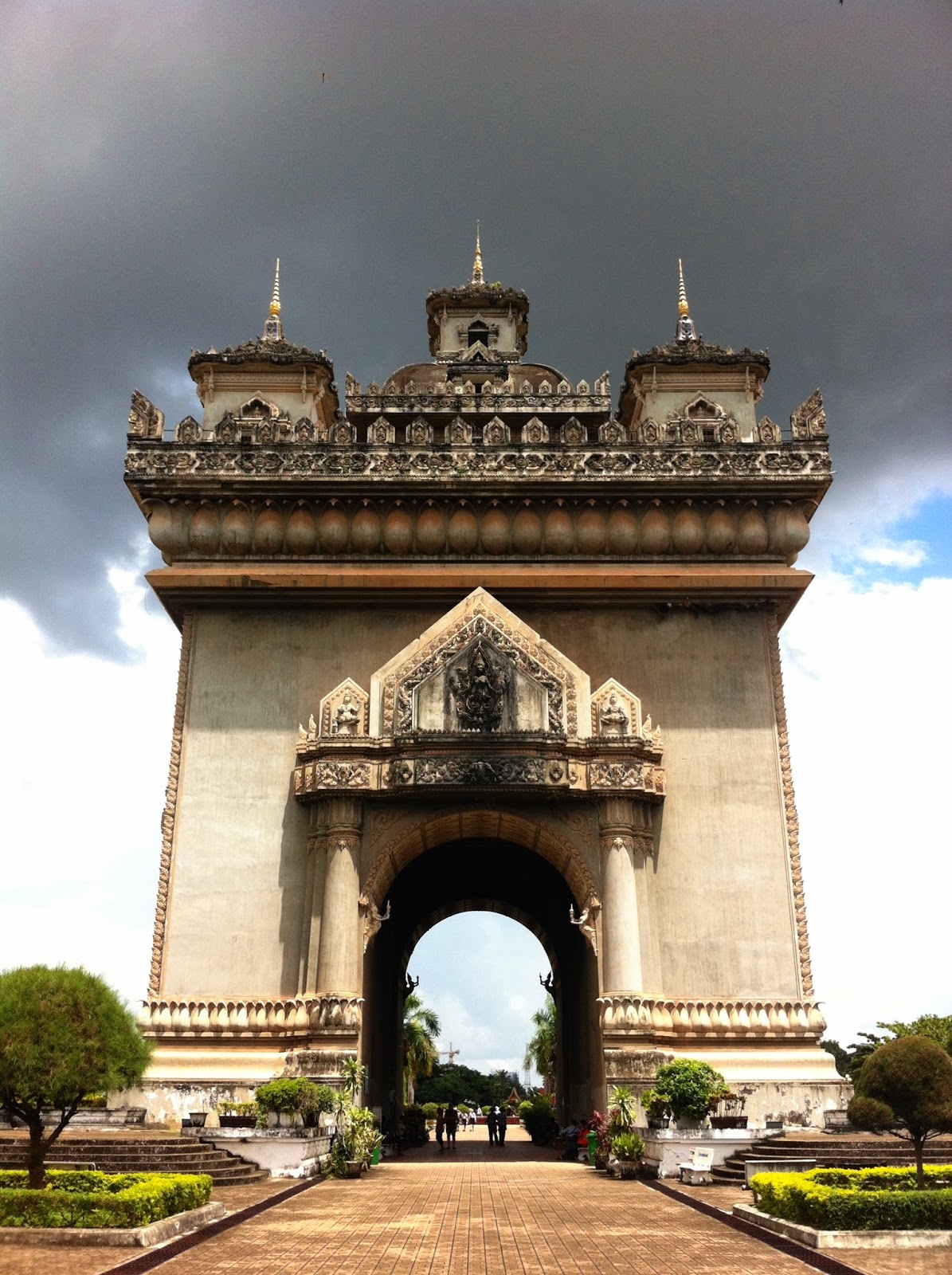 The Science of Travel: Vientiane and Si Phan Don