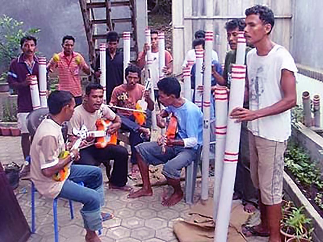 Musik Bambu Hitada, Kesenian Musik Tradisional Khas Maluku Utara ...