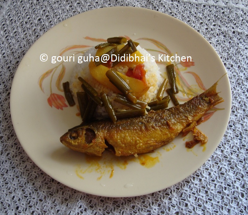 Didibhai’s Kitchen: Bata Mach, Piyaj Koli aar Aloo-r Jhol (Fish Curry)