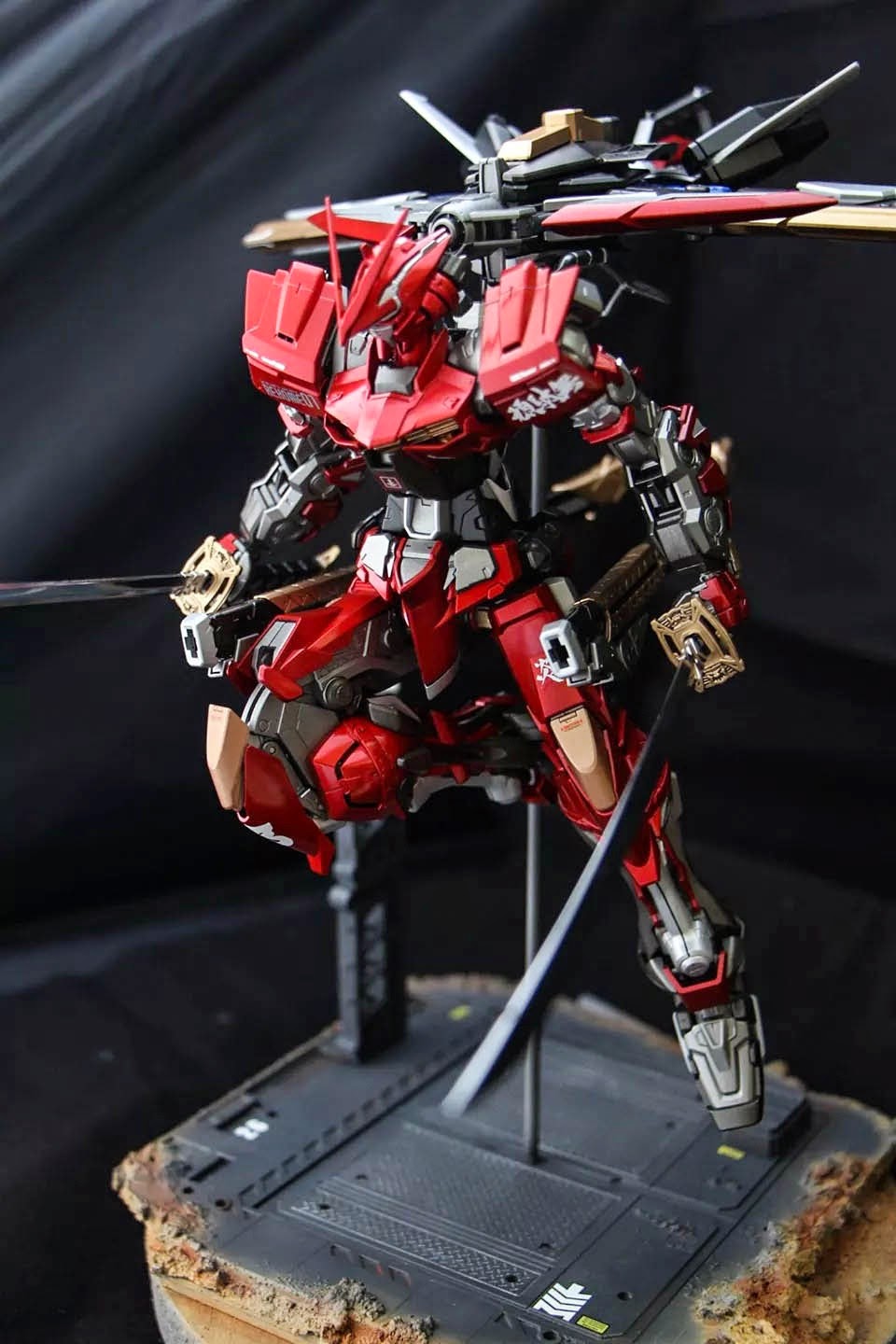 Custom Build: 1/100 Astray Blood Armor Ver. SF