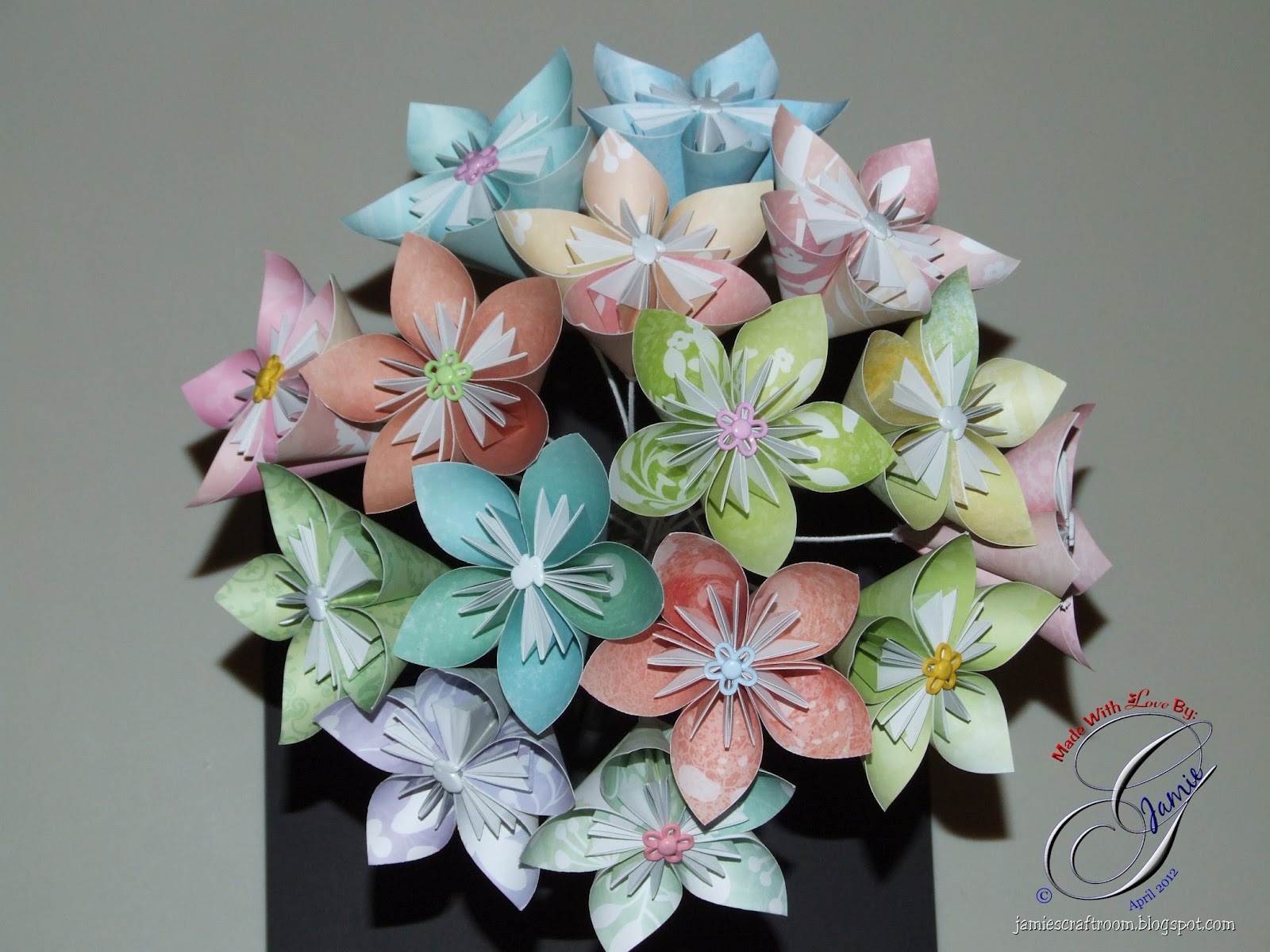 Jamie's Craft Room: Kusudama Flower Bouquet Assembly