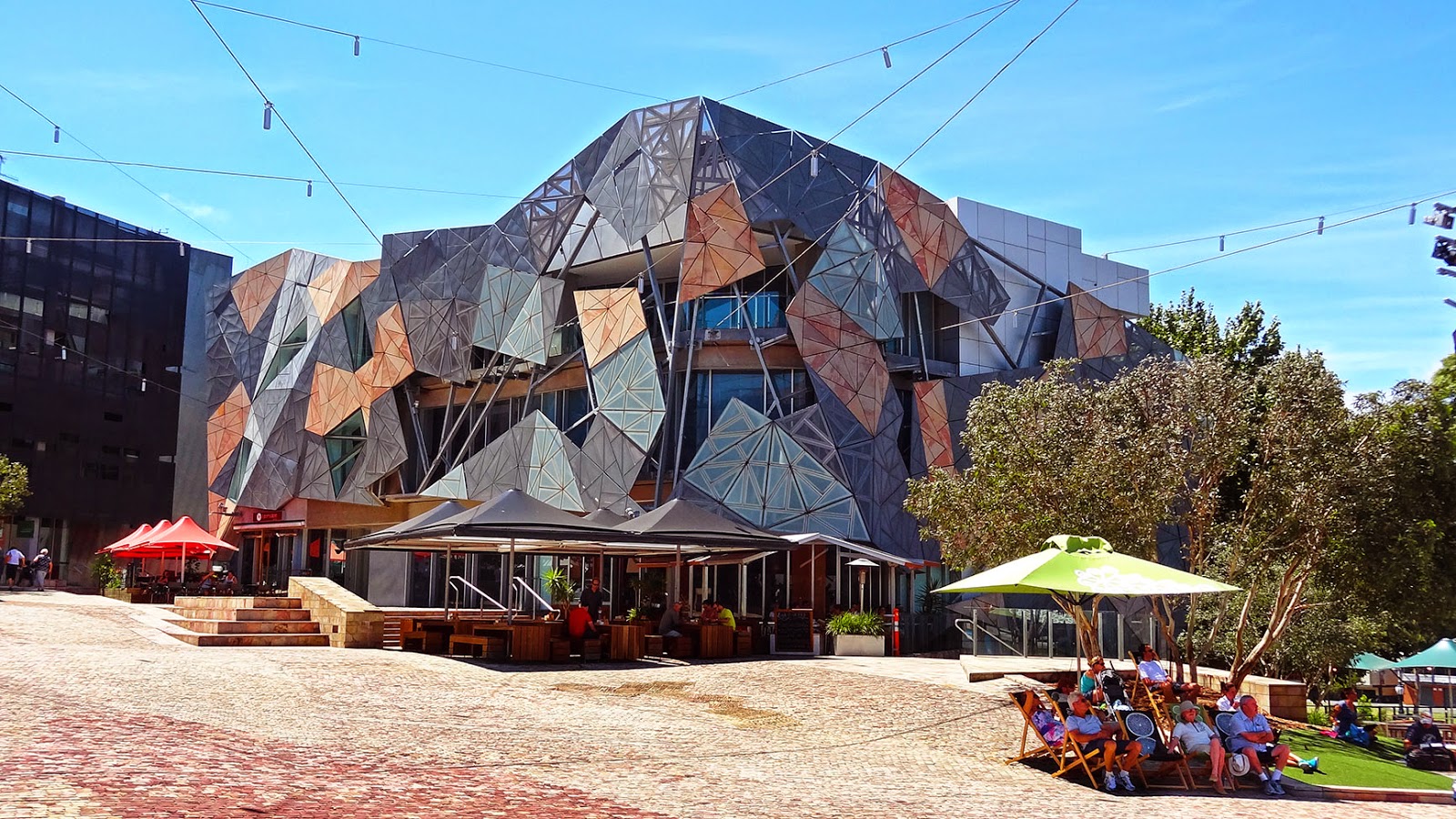 MAP: FEDERATION SQUARE GEOMETRY