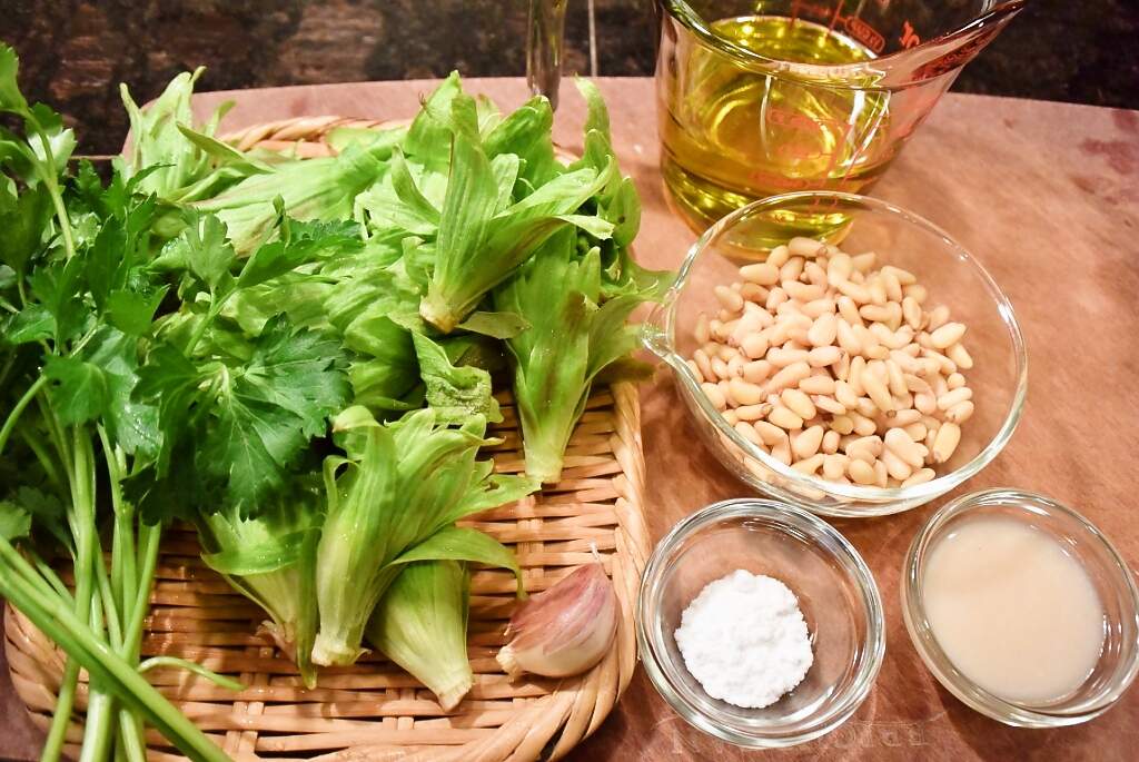 Recipes for Tom: Fuki no to no pesuto / Japanese butterbur bud pesto